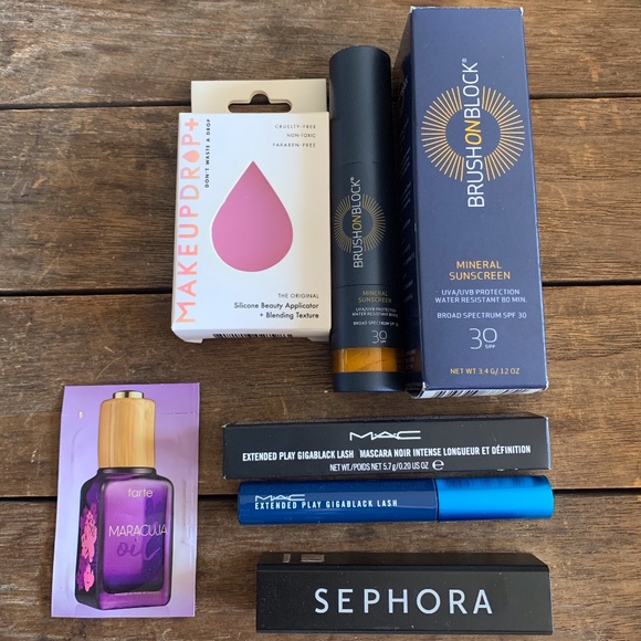 MAC Cosmetics | Makeup | Misc Makeup Kit | Poshmark